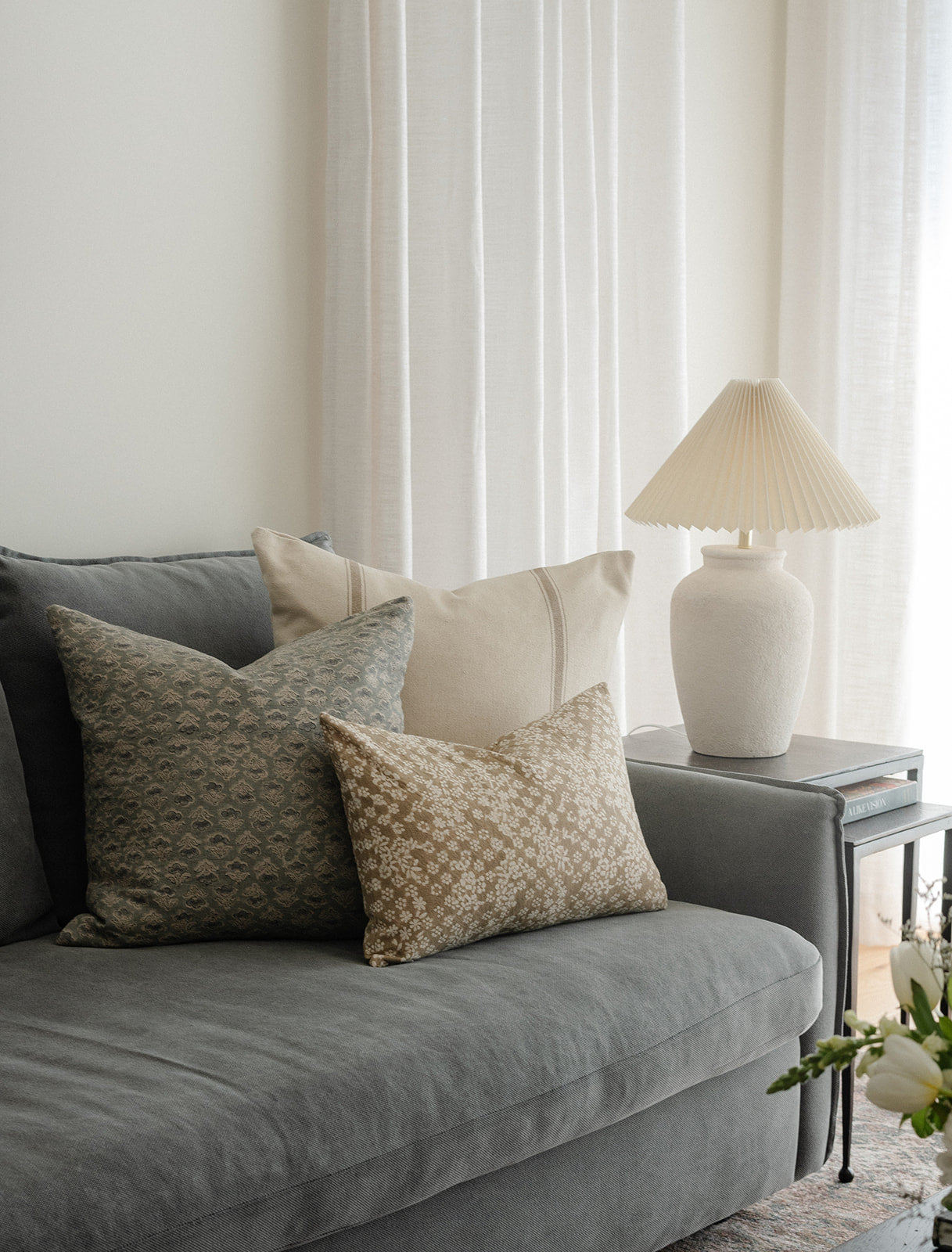 Ivy Floral Pillow Cover – Danielle Oakey Shop